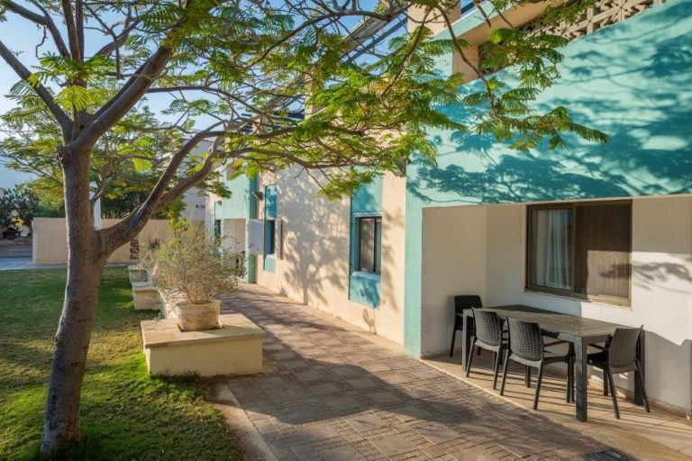Keren Kolot – Kibbutz Ketura Guest House
